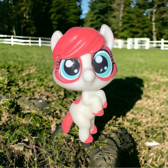 Littlest Pet Shop | Accessories | Littlest Pet Shop 372 Red White Pony ...